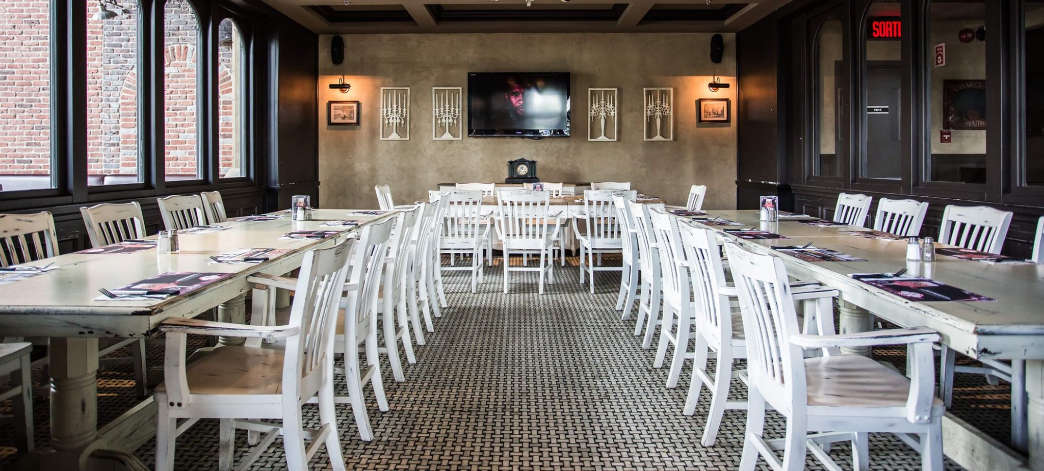 Restaurant Familial Incontournable à Laval - 3 Brasseurs